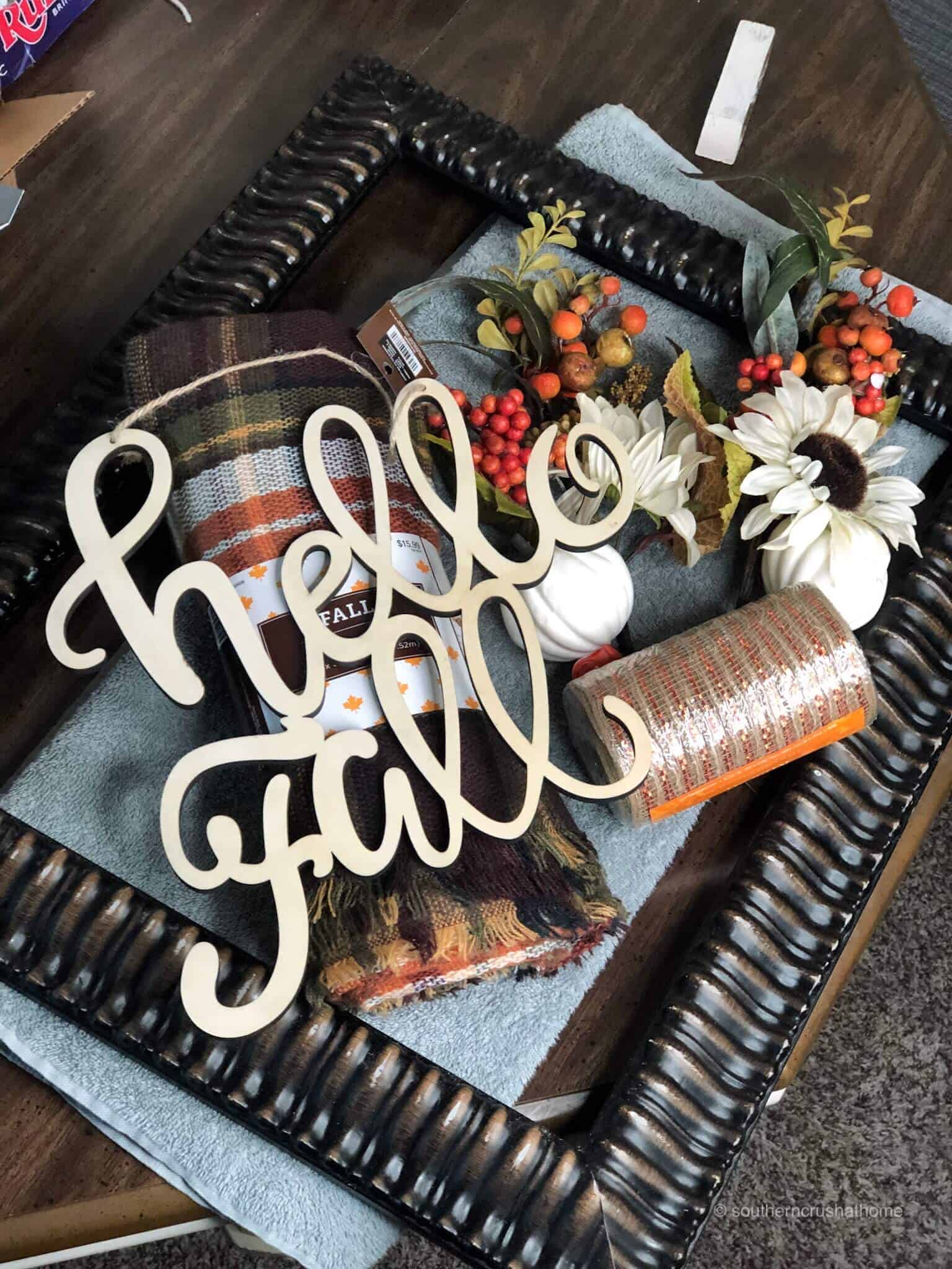 DIY Picture Frame Wreath With Fall Plaid Decor - Easy Tutorial